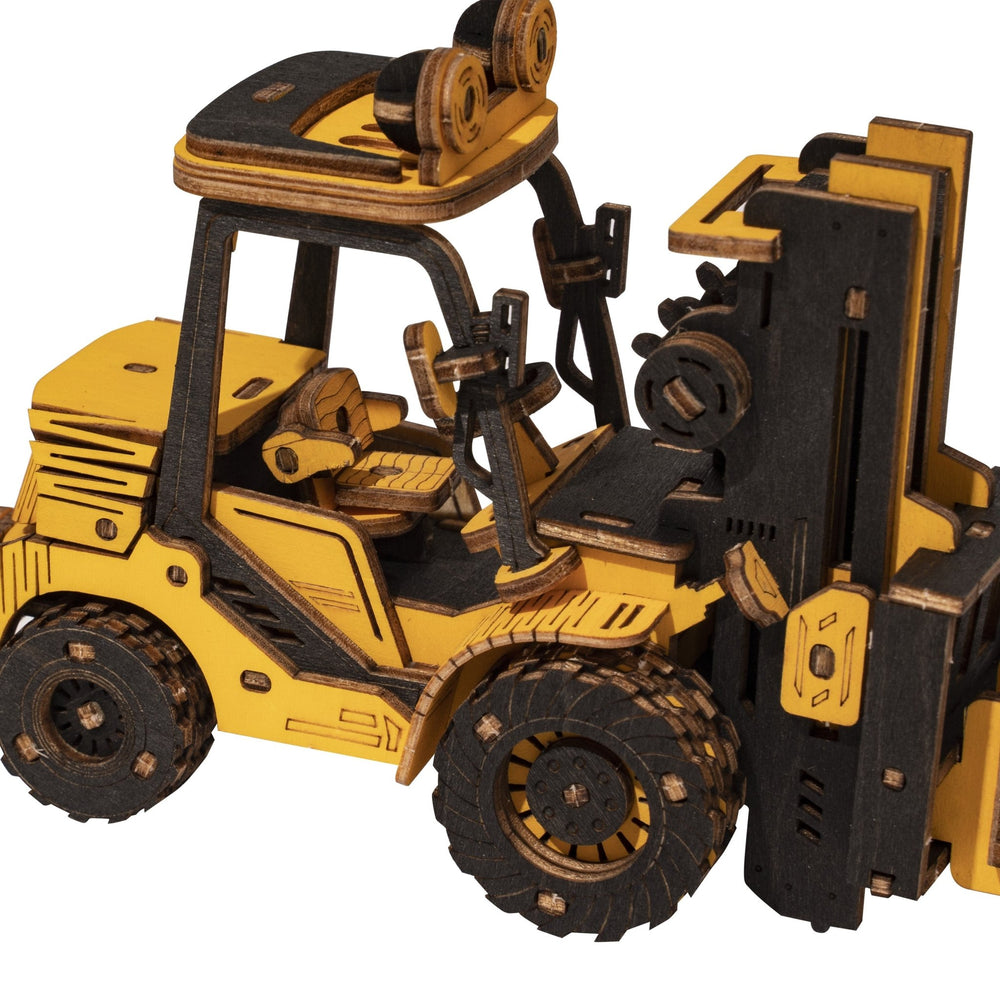 TG413 フォークリフト